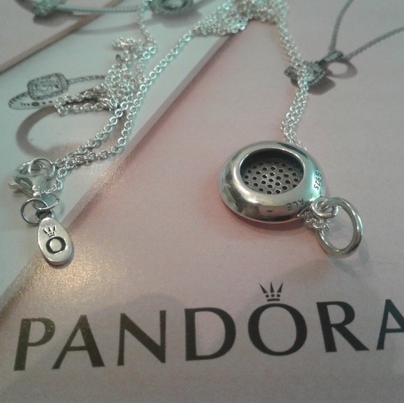 Pandora | Jewelry | Signature Pandora | Poshmark